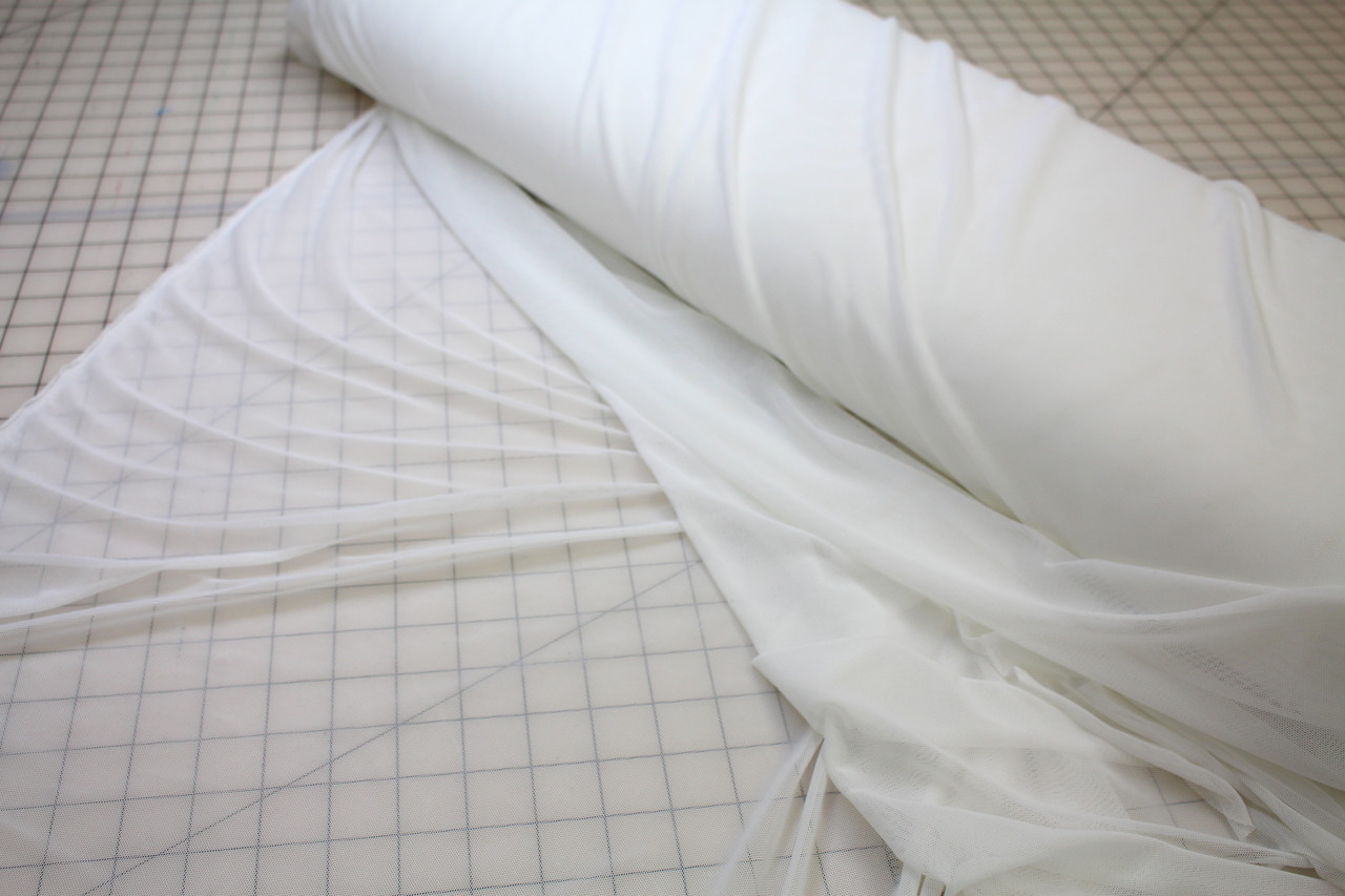 CREAM COLORED MESH NETTING FABRIC
