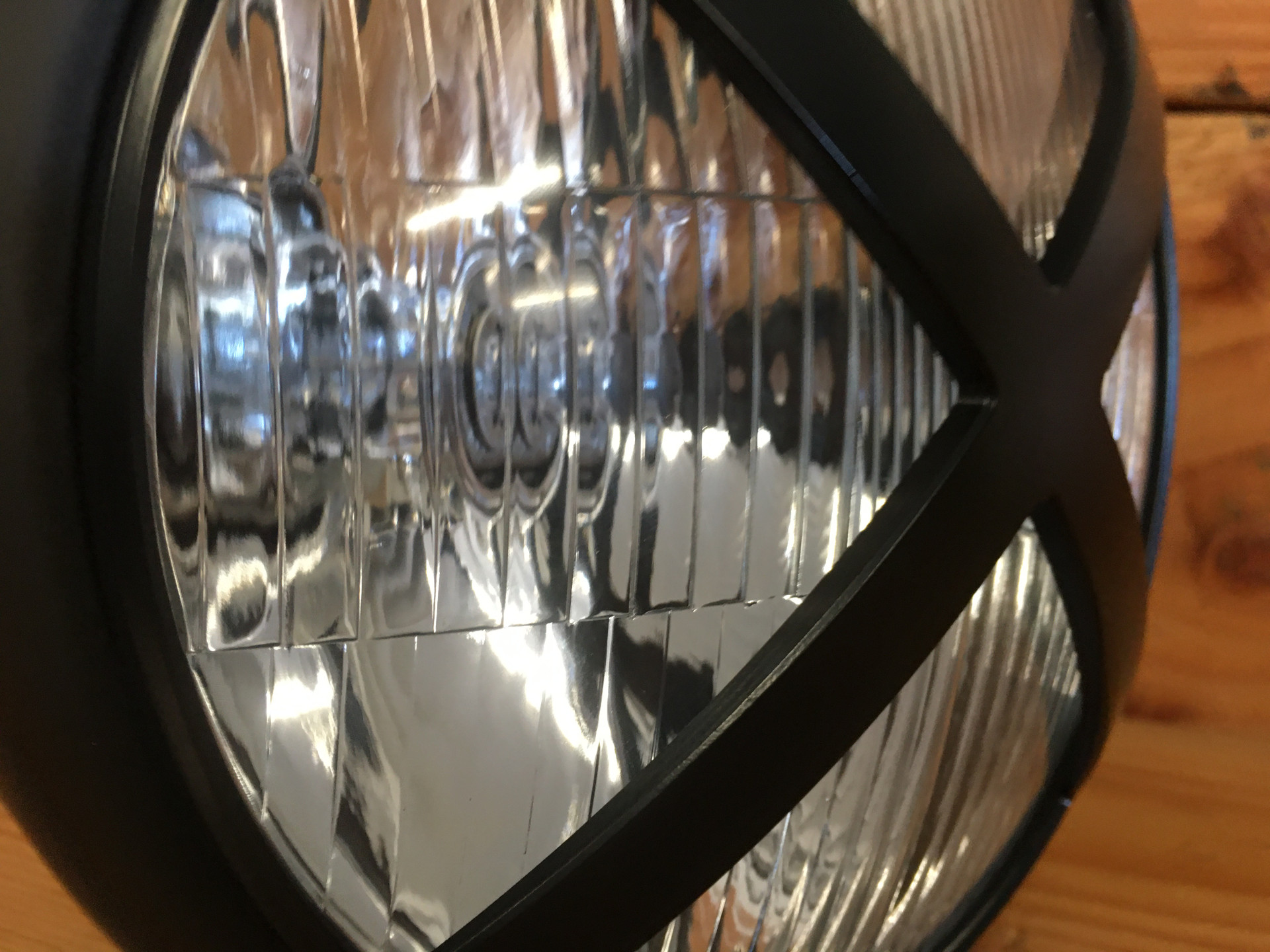 7 Inch Motorcycle Headlight | Billet X Guard | H4 Halogen | Metal Bucket