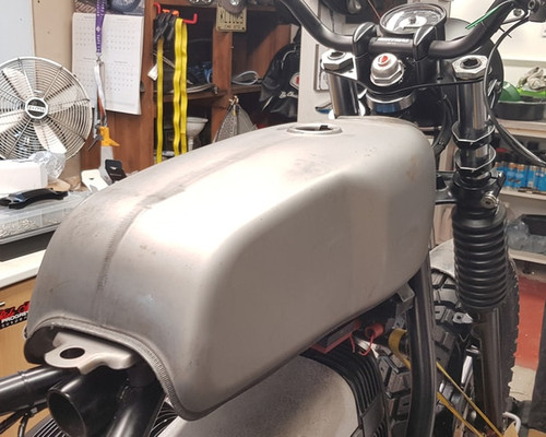 How to size and fit a universal cafe racer tank - Speed Moto Co