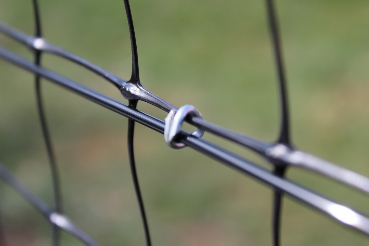 Why Tension Wire On Fence? - DeerBusters.com