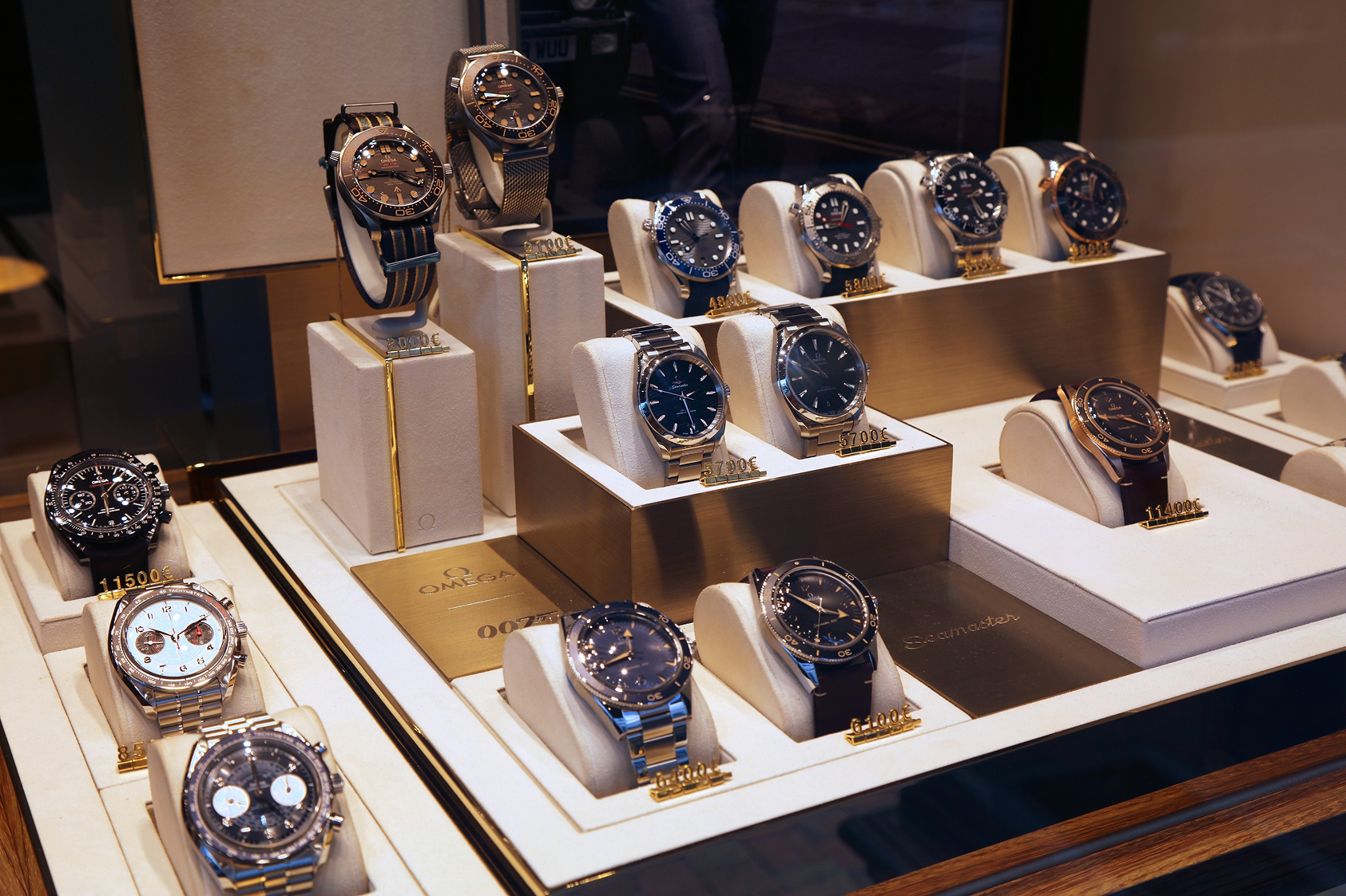 Summer Watches for Men in 2025: Style, Performance, and Heat-Ready ...