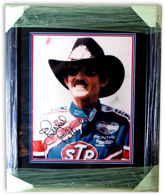 Richard Petty Signed Autographed Framed 16X20 Photo NASCAR Legend Close ...