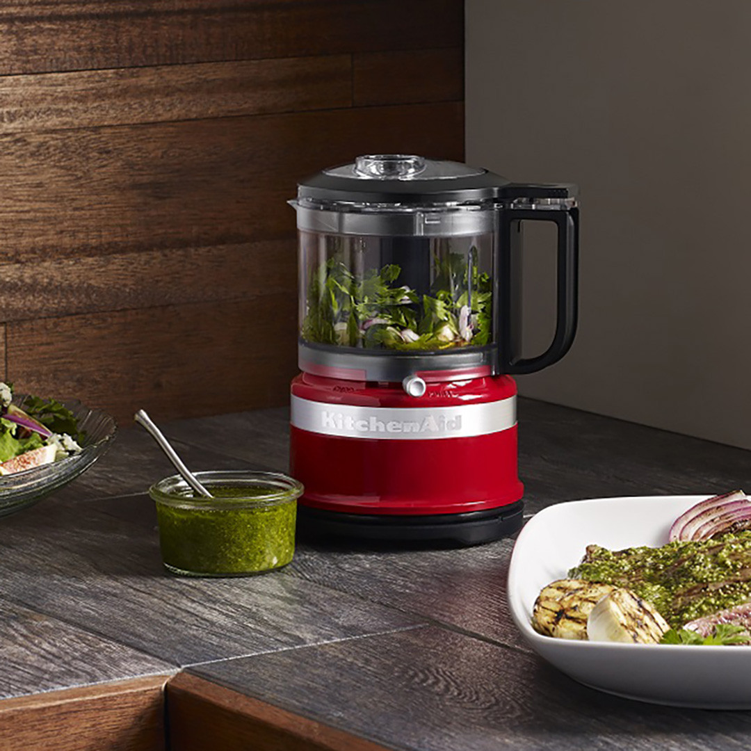 KitchenAid Mini Food Chopper in Empire Red | Juicers.co.uk