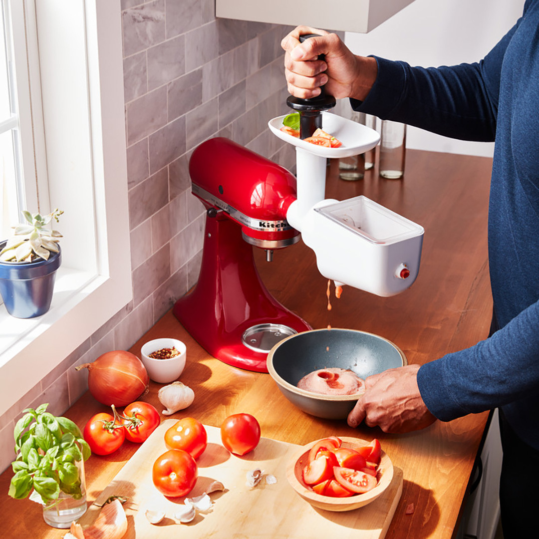 KitchenAid 5KSMFVSP Fruit & Vegetable Strainer | Juicers.co.uk