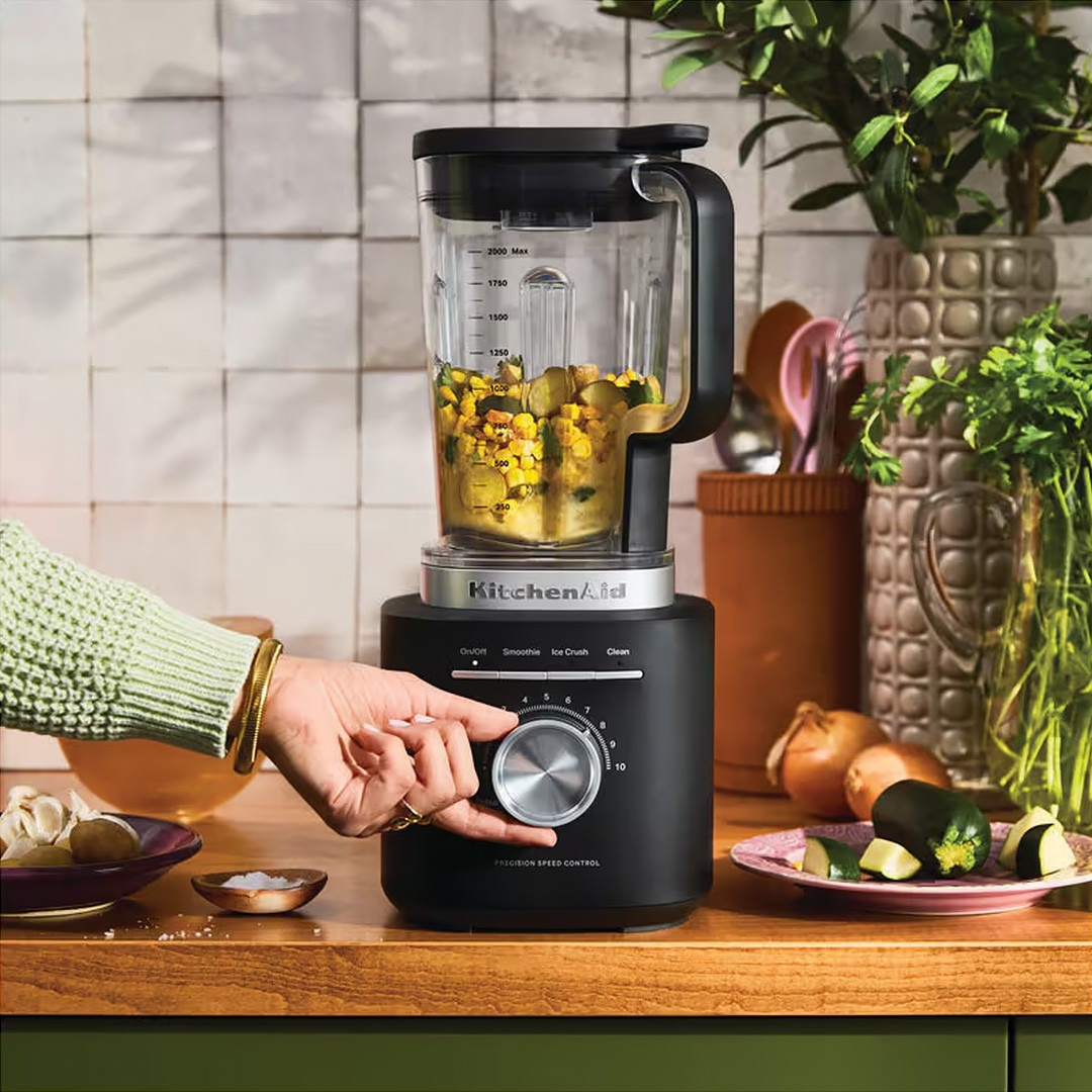 KitchenAid K200 Pure Power Blender Matte Black | Juicers.co.uk