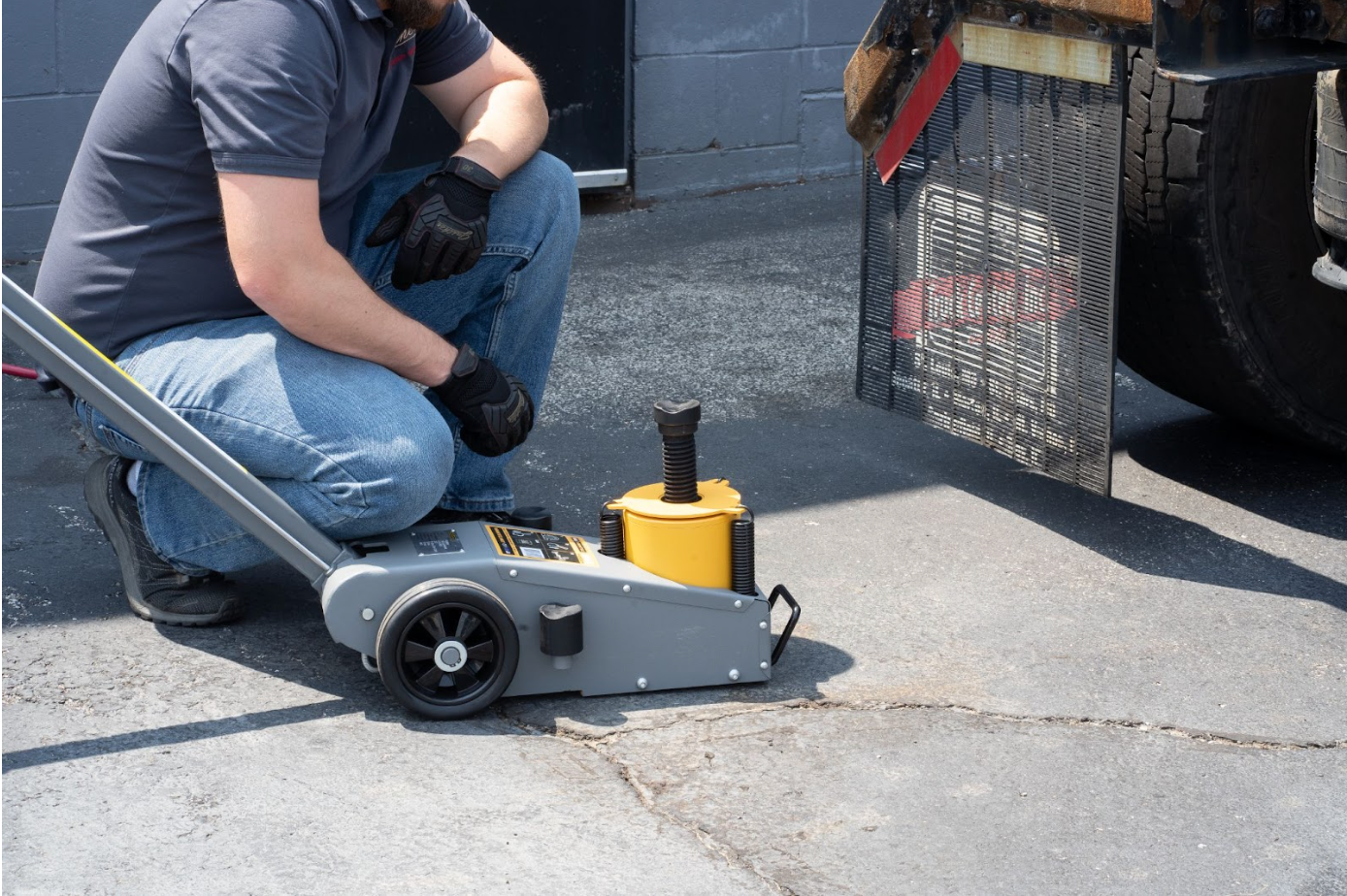 Winntec 24 Ton Air Service Jack - Gaither Tool Company, Inc.