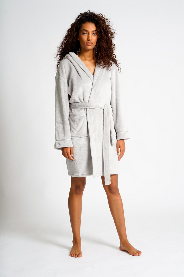 Ladies Silver Luxury Fleece Satin Trim Hooded Bath Robe | Heat Treats