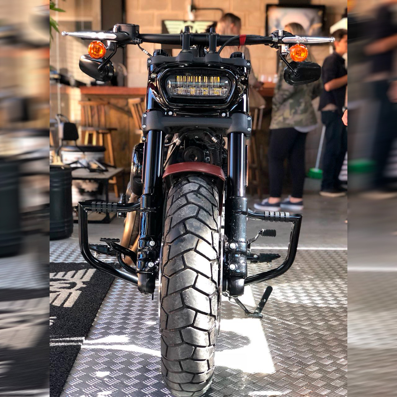 King Robust 1.1/4" Engine Guard/Crash Bar for Harley-Davidson Softail ...