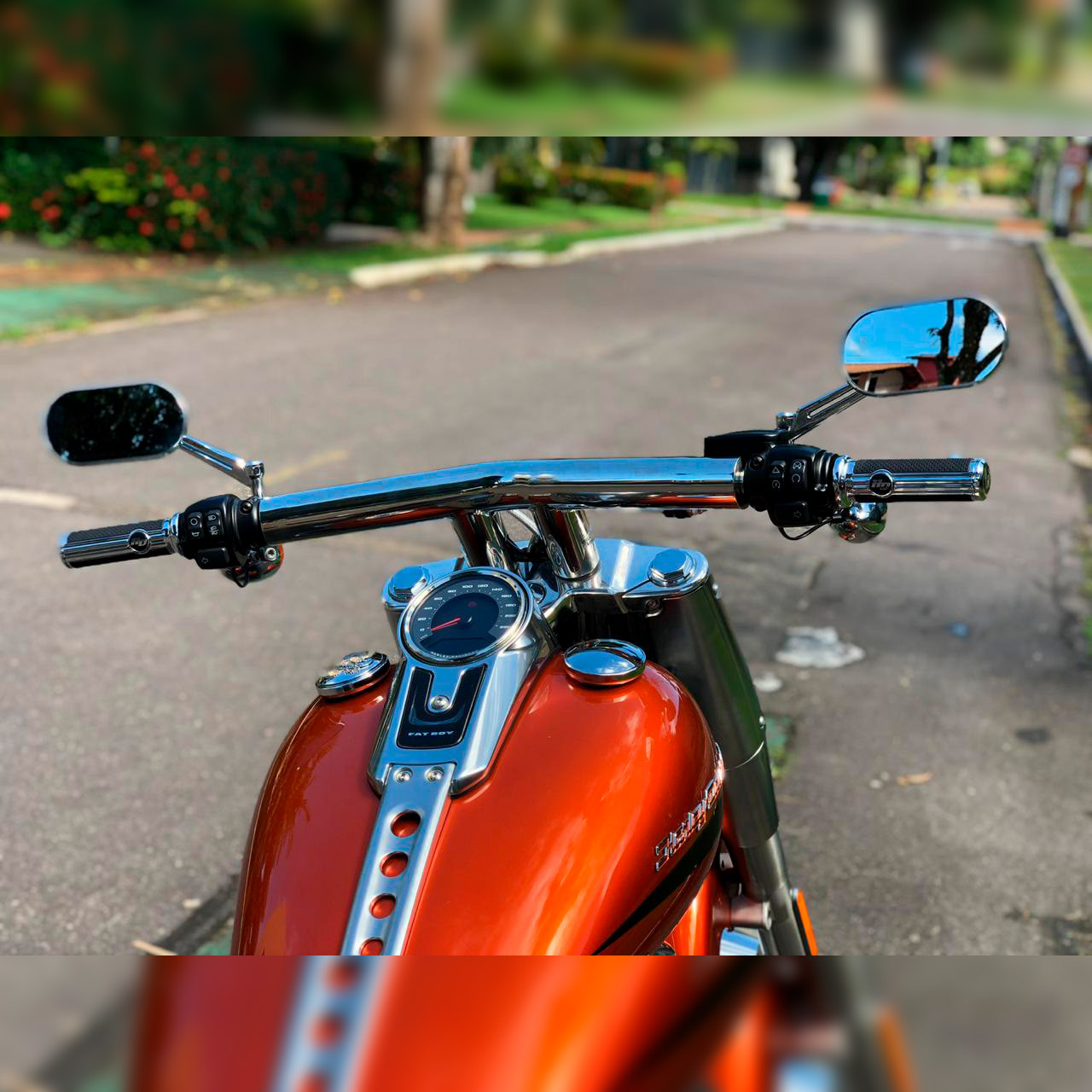 T-Bar Rhino 2" Handlebars for Harley-Davidson Fat Boy - Black and ...