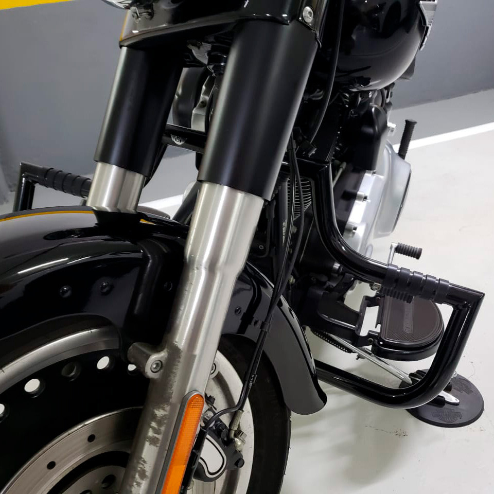 King Robust 1.1/4" Engine Guard/Crash Bar for Harley-Davidson Softail ...