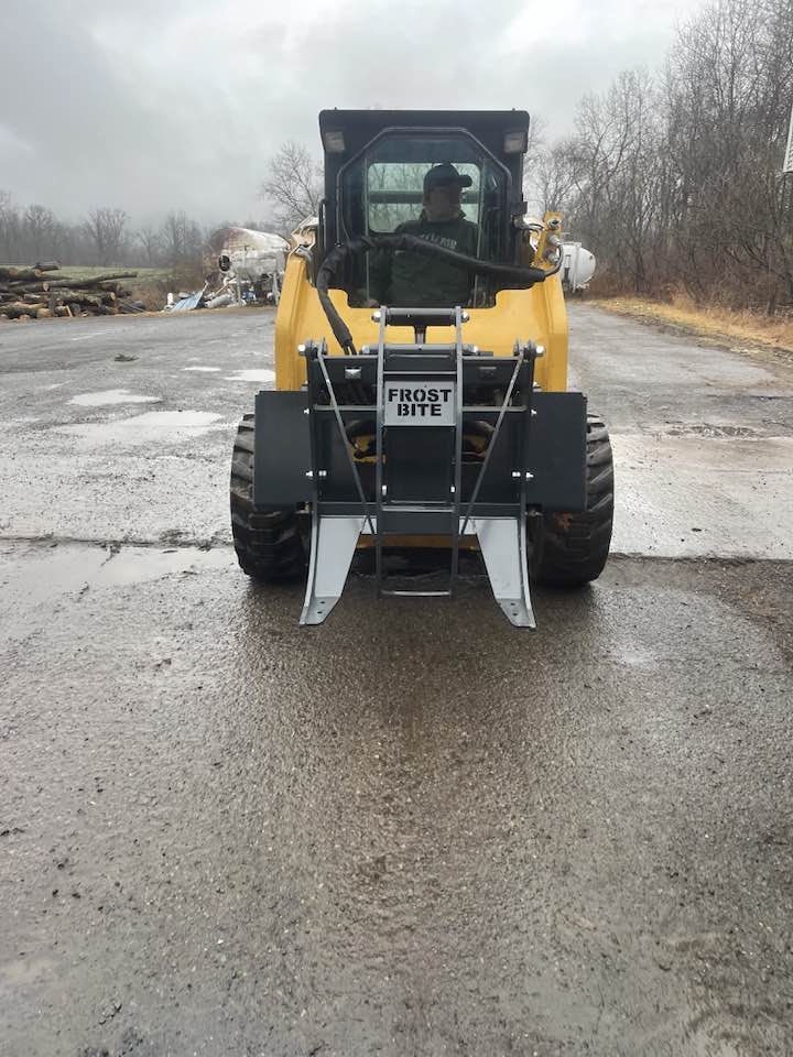 FrostBite 42" Grapple Attachment