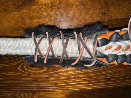 Black Sheep Wool Knuckle Bull Rope Pad by EPT