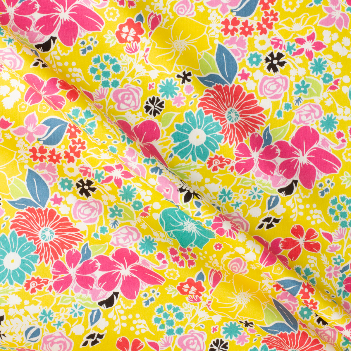 Cali Fabrics Fusions Abloom 401 Cotton Poplin from Art Gallery Fabrics ...