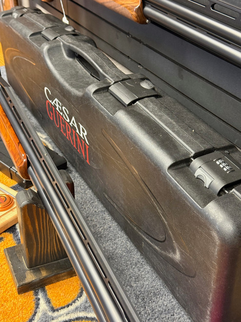 PRE-OWNED Caesar Guerini Summit Trap Compact 12 Gauge w/ Graco Stock System