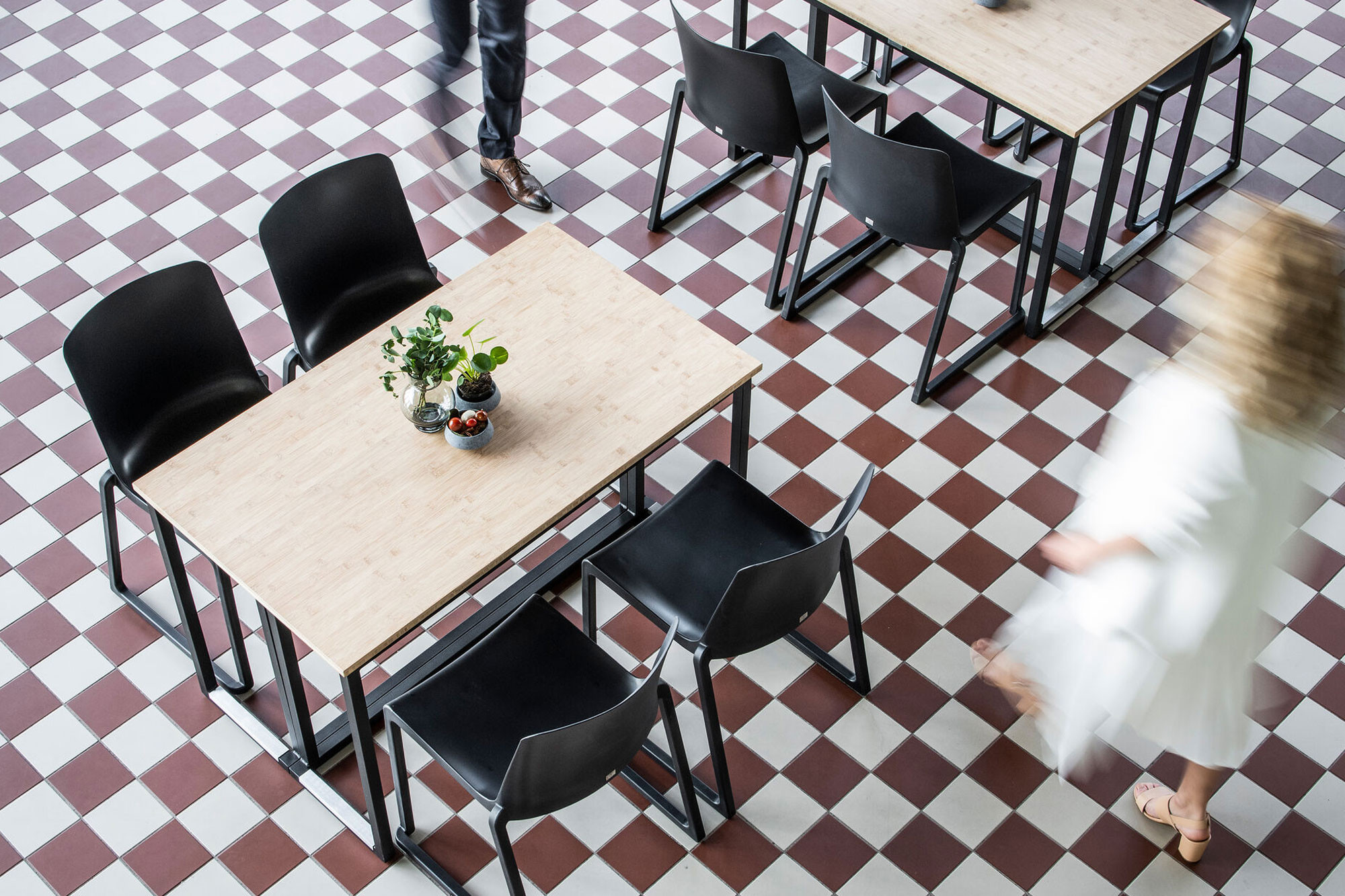 Eclipse Furniture: Contract suppliers of pub, hotel, restaurant furniture