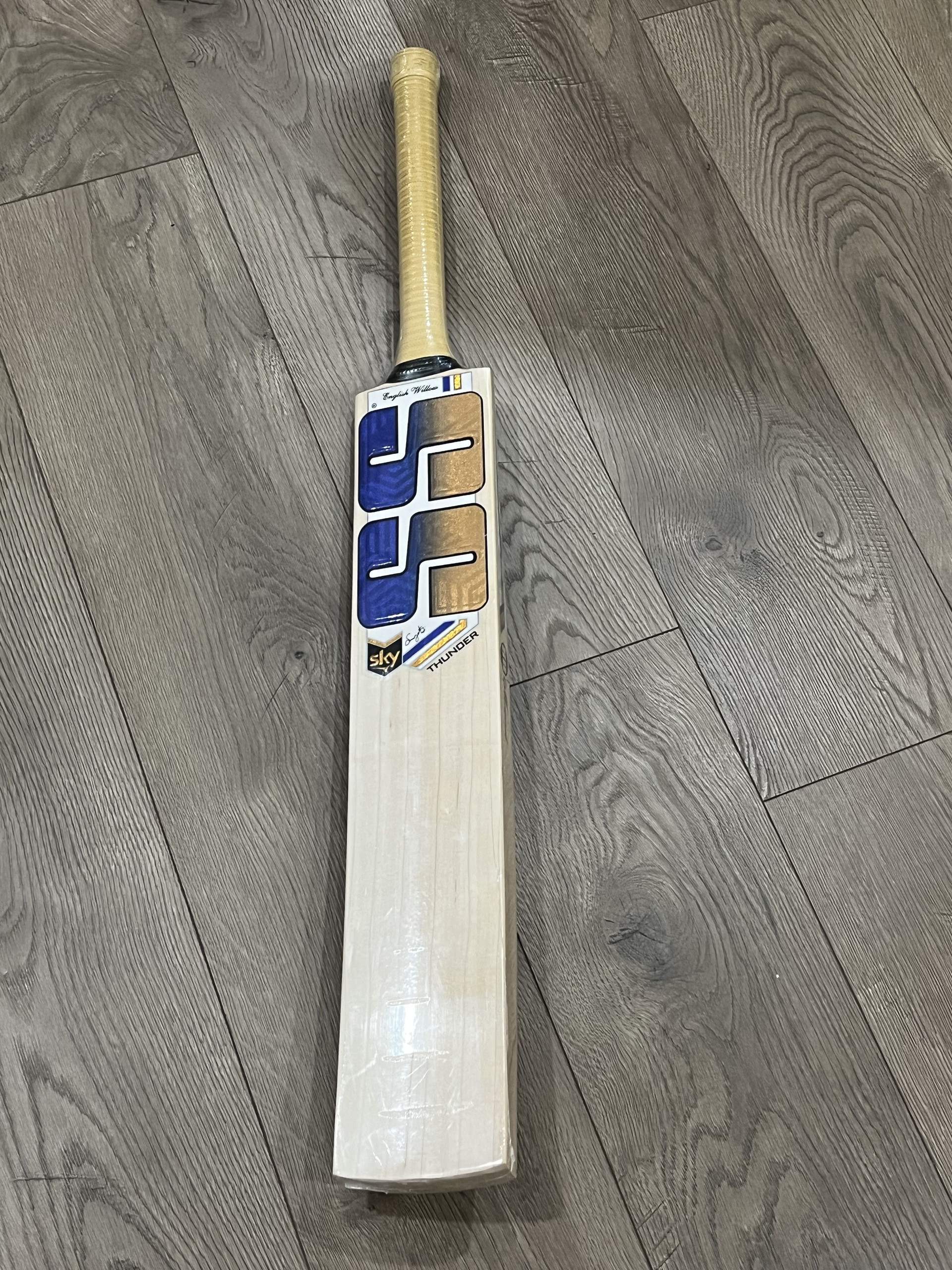 SS SKY Thunder English Willow Cricket Bat - Tornado Cricket Store