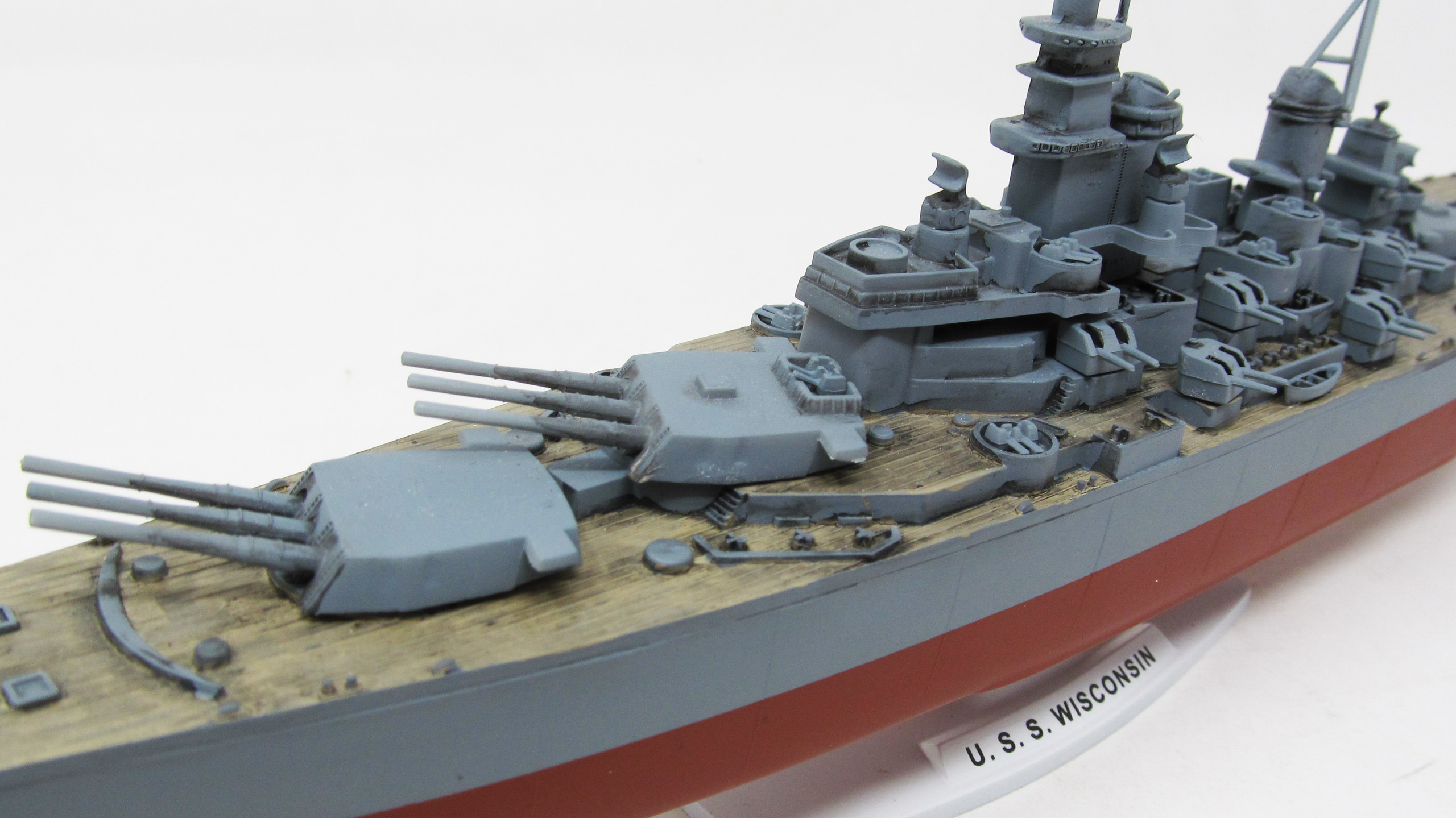 USS Wisconsin BB-64 Battleship 1/665 Plastic Model Kit