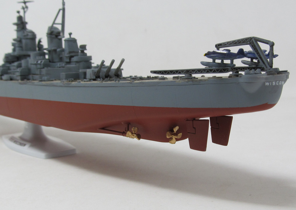 USS Wisconsin BB-64 Battleship 1/665 Plastic Model Kit
