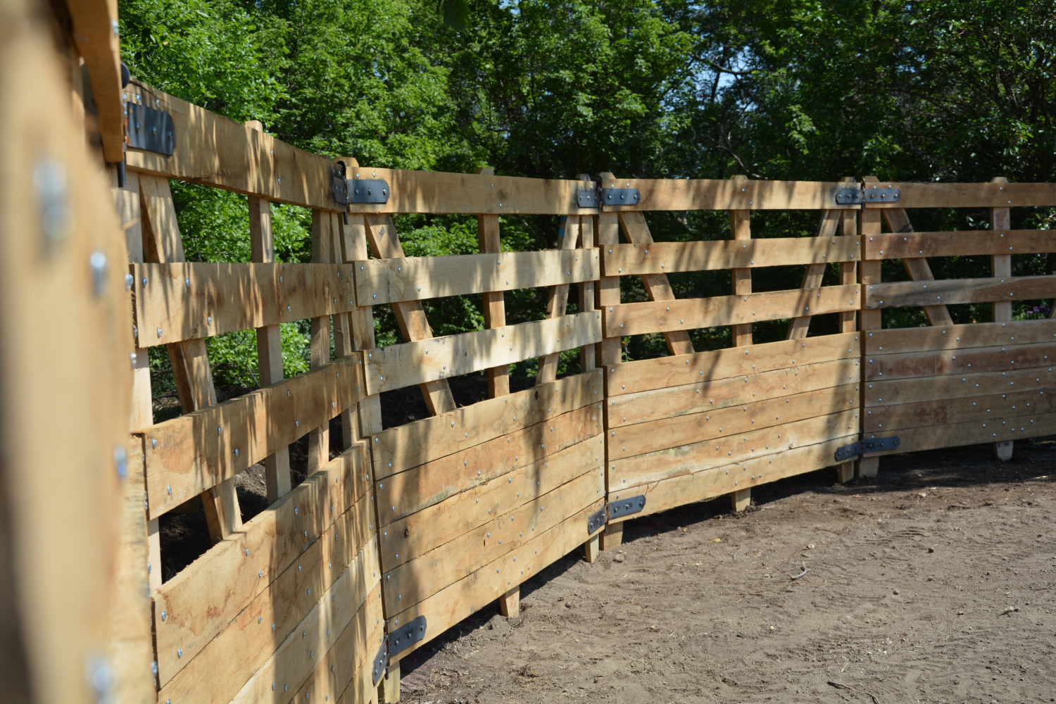 Solid Bottom Round Pen