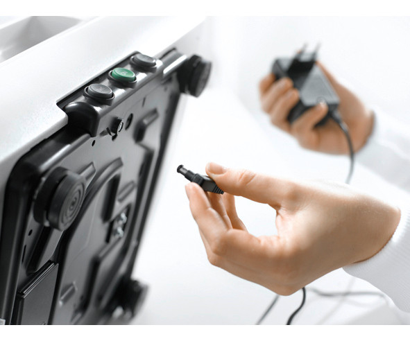 Seca 757 Wireless Baby Scale with Optimized Damping System - Selles Medical