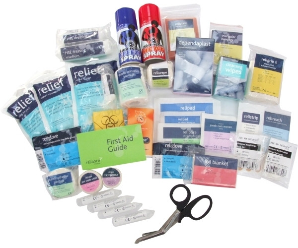 Relisport Sports Pitch Side First Aid Kit in Handy Carry Bag - Selles ...