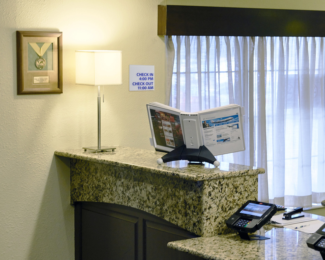 Desktop SHERPA Reference System, 10 Panels, Gray