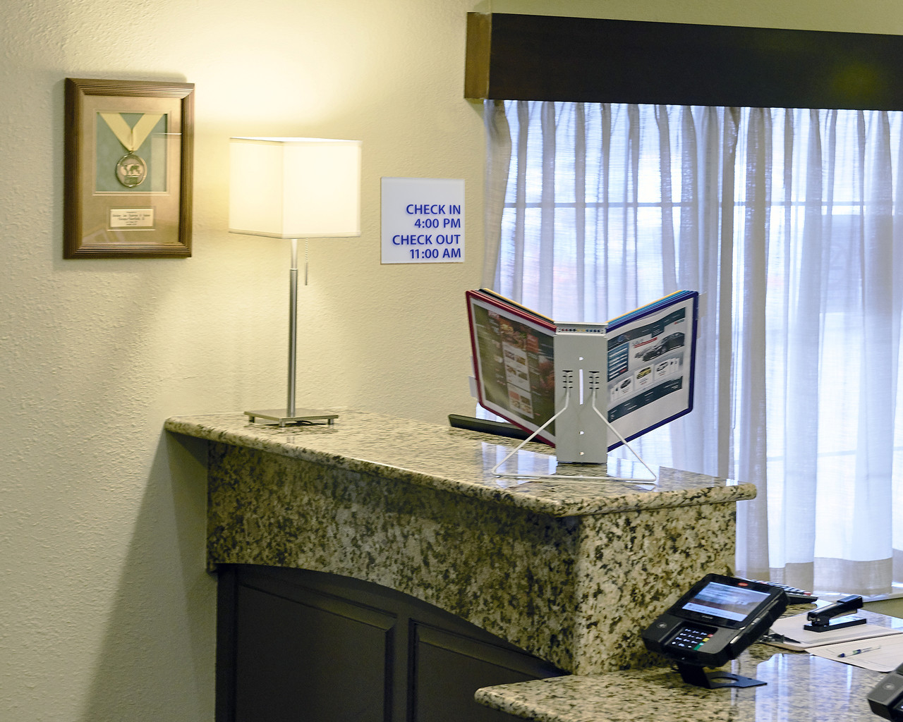 Desktop INSTAVIEW Reference System, 10 Panels