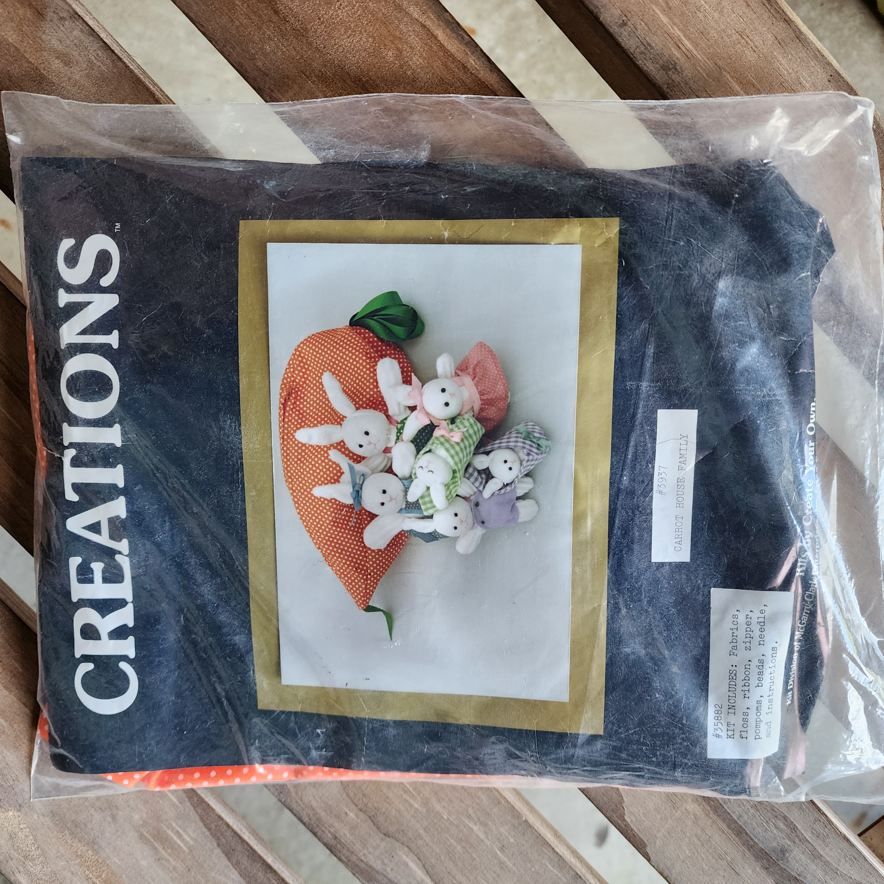 Creations Kit by Create Your Own Carrot House Family Sealed 9 x 12