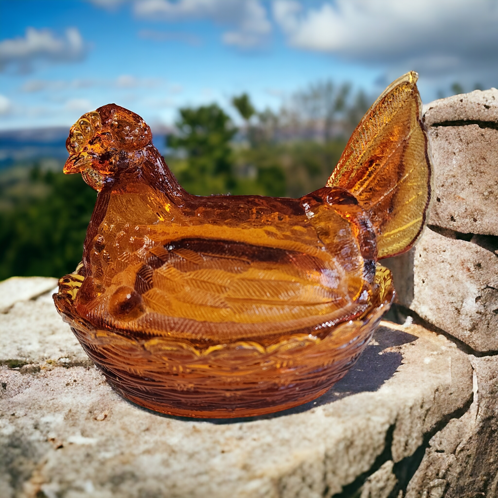 6" LE Smith Animals & Figurines Amber Hen on Nest