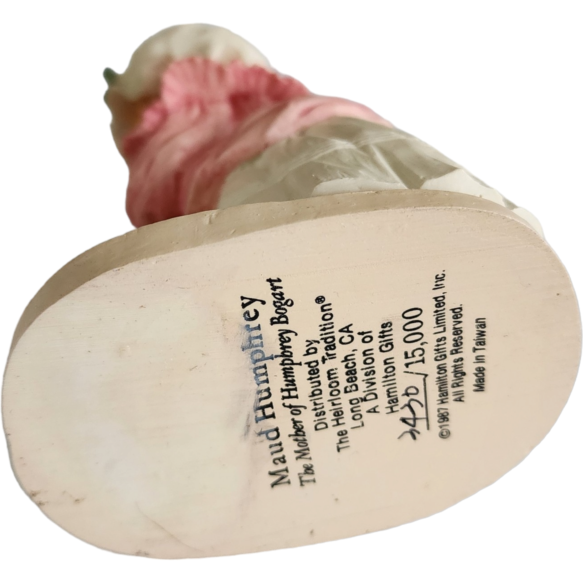 Hamilton Collection Maud Humphrey Bogart Figurine Resin Cleaning House Miniature