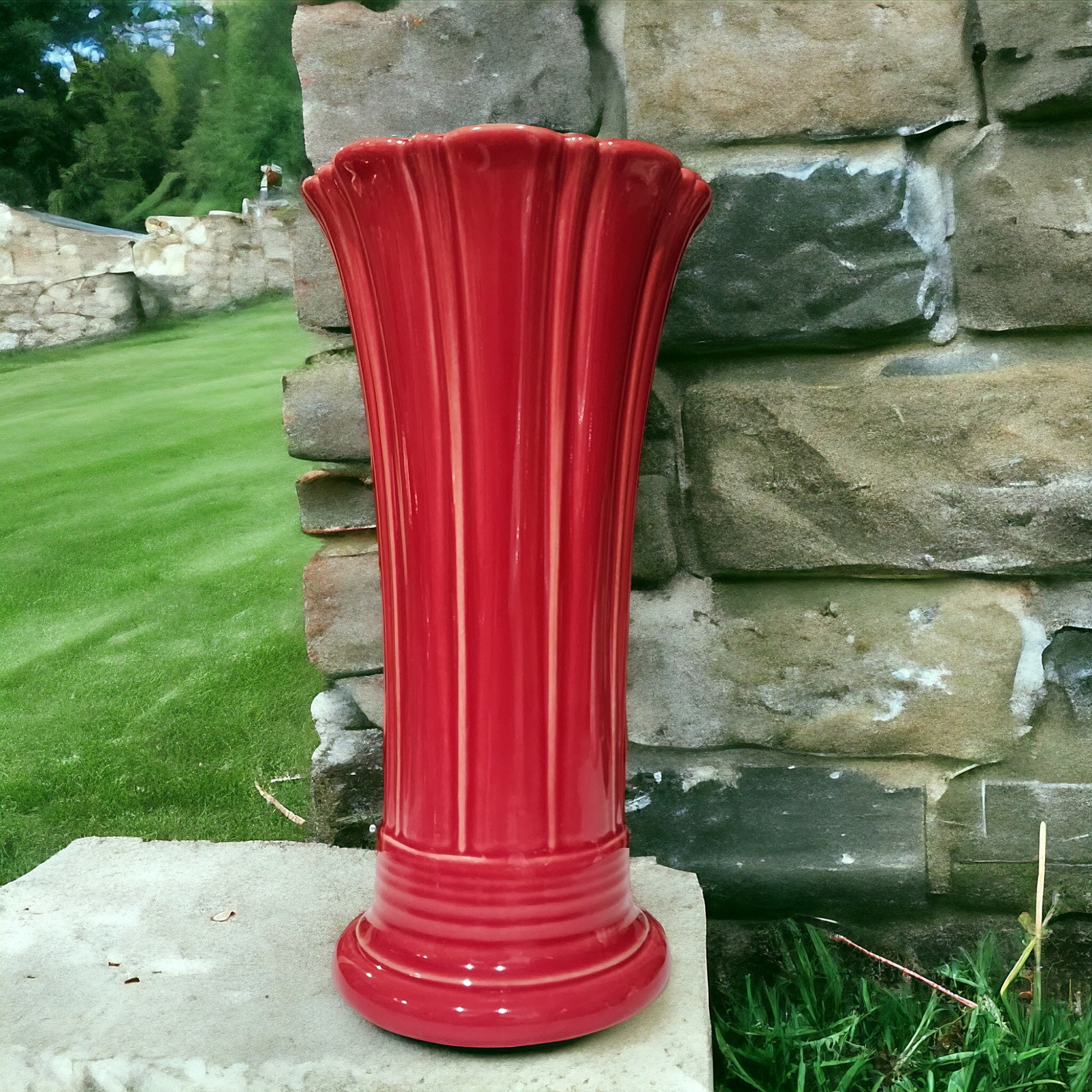 9" Homer Laughlin Fiesta Scarlet Red Flared Vase