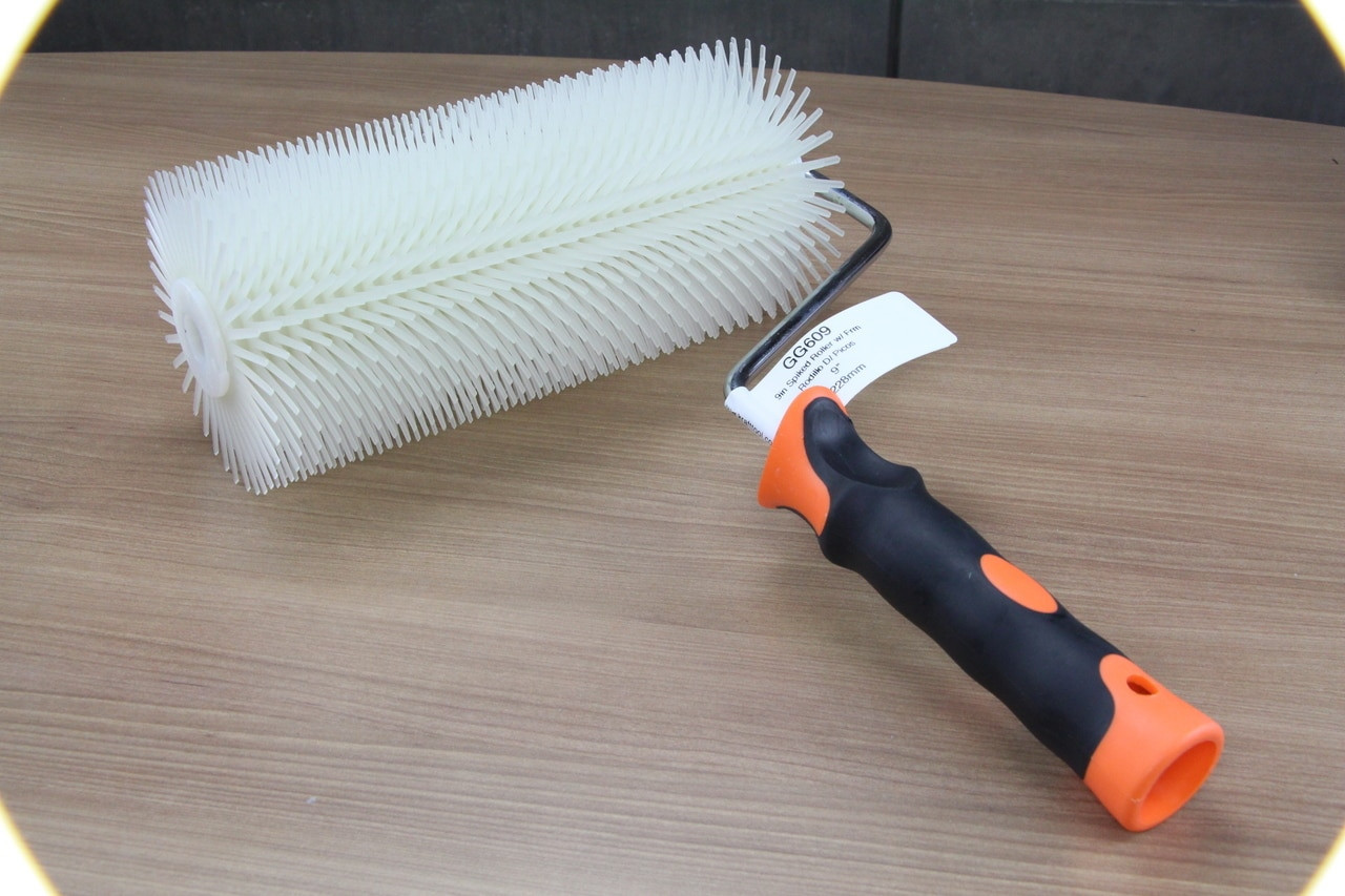 9" Standard Spike Roller with Frame - Unicon Concrete