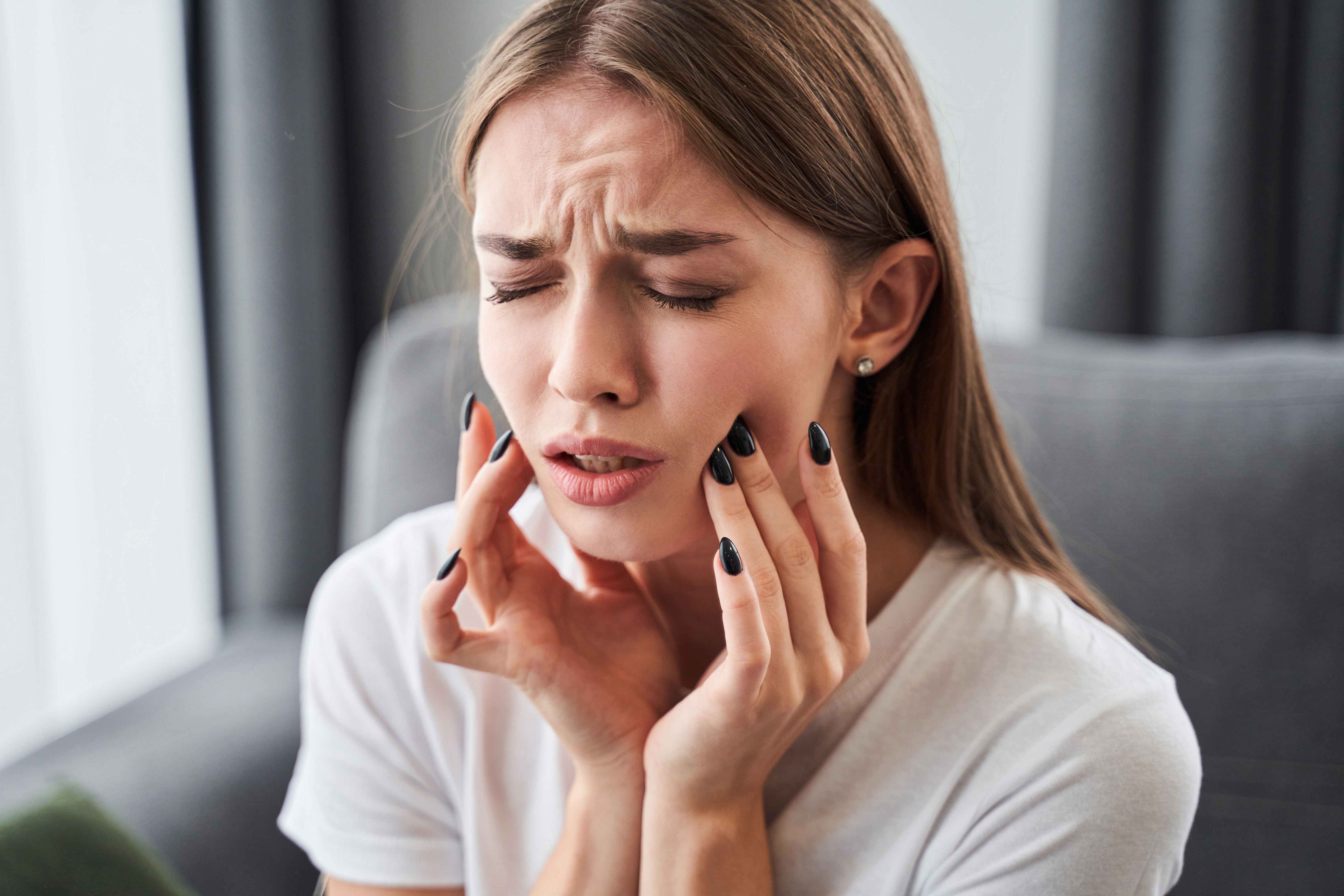 Rotten Teeth: Causes, Symptoms, and Treatments - Oral-B