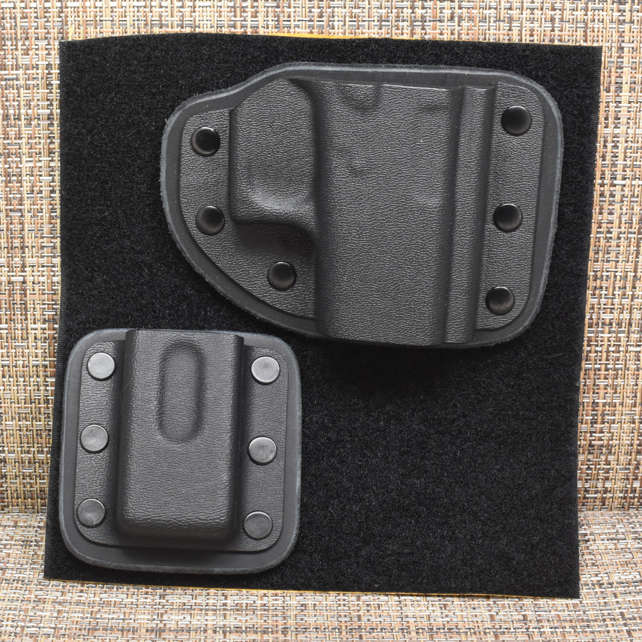 MP197 CrossBreed® Modular Pocket for GLOCK 43 . Right Hand / Mag Carrier