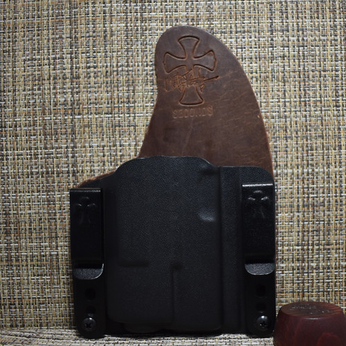 17473 CrossBreed® LDS 2.0 . GLOCK 19 with OPTIC SIGHT and STREAMLIGHT ...