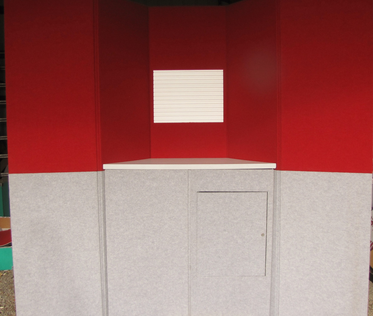 Buy a used - Used Display Booth with Desk - UsedBooths.com