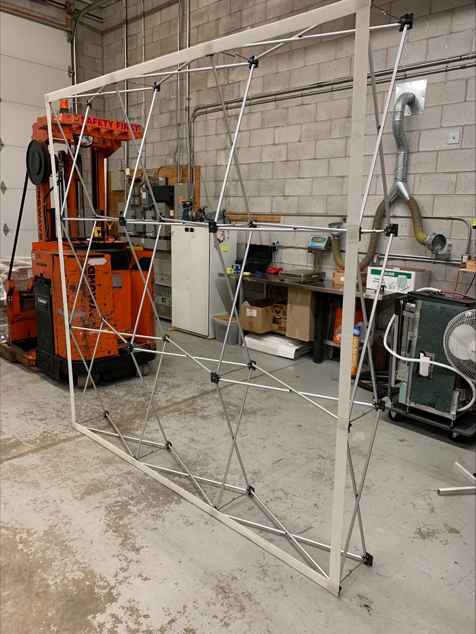 Recently Sold Used Booth! - 7.5ft Square Backdrop - UsedBooths