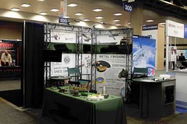 Buy a used - 10’ Nimlok Linear Truss Booth - UsedBooths.com