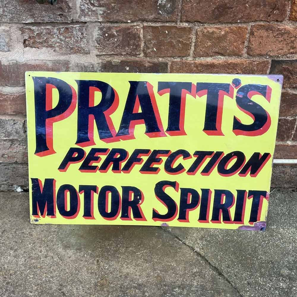 Replica Vintage Garage Signs for Collectors and Enthusiasts