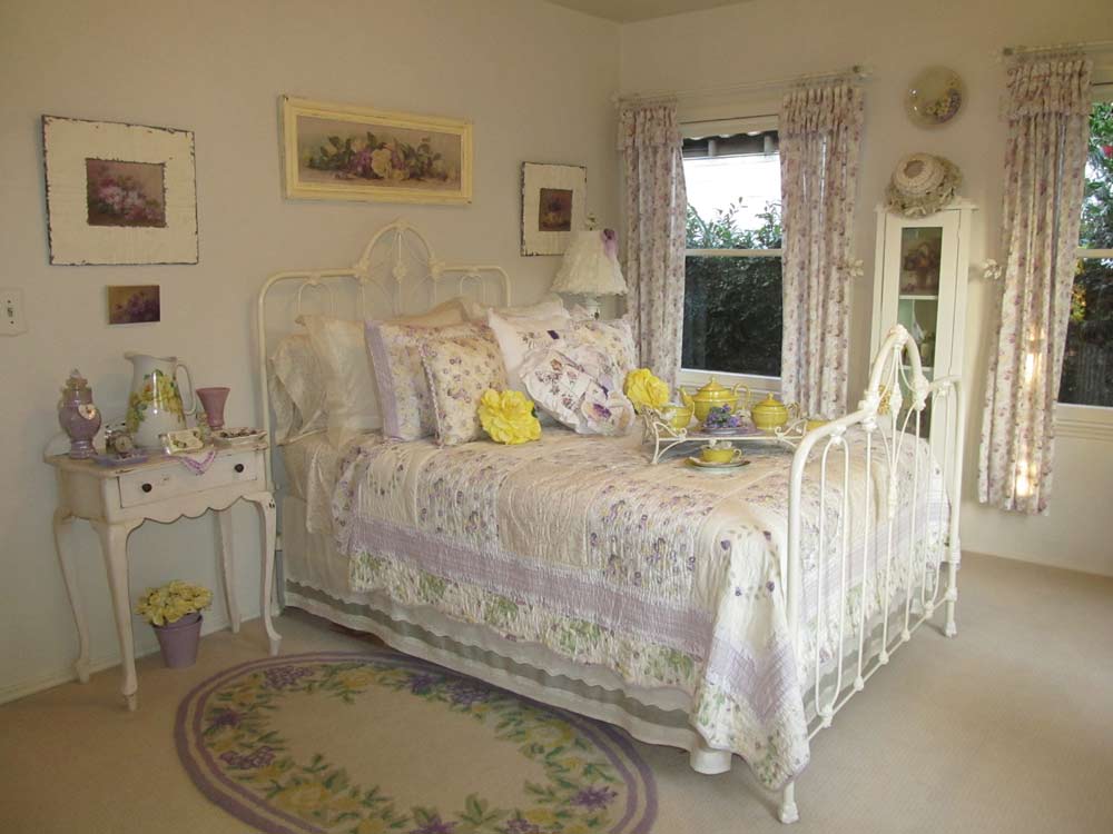 What is Grandma Core, the Trend Taking Over Summer Bedrooms? - Aspect ...