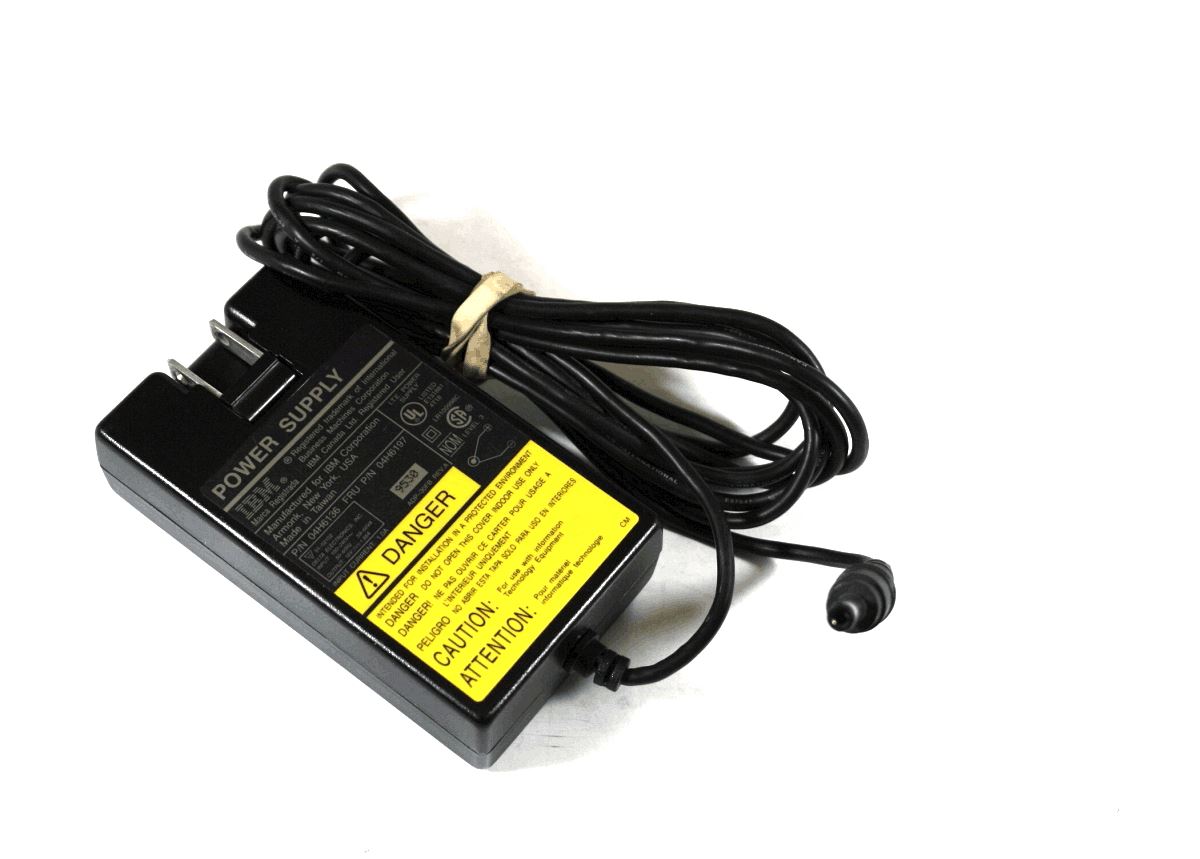 IBM AC Adapter 100-240V 50-60Hz 68VA 16V 1.88A 04H6179