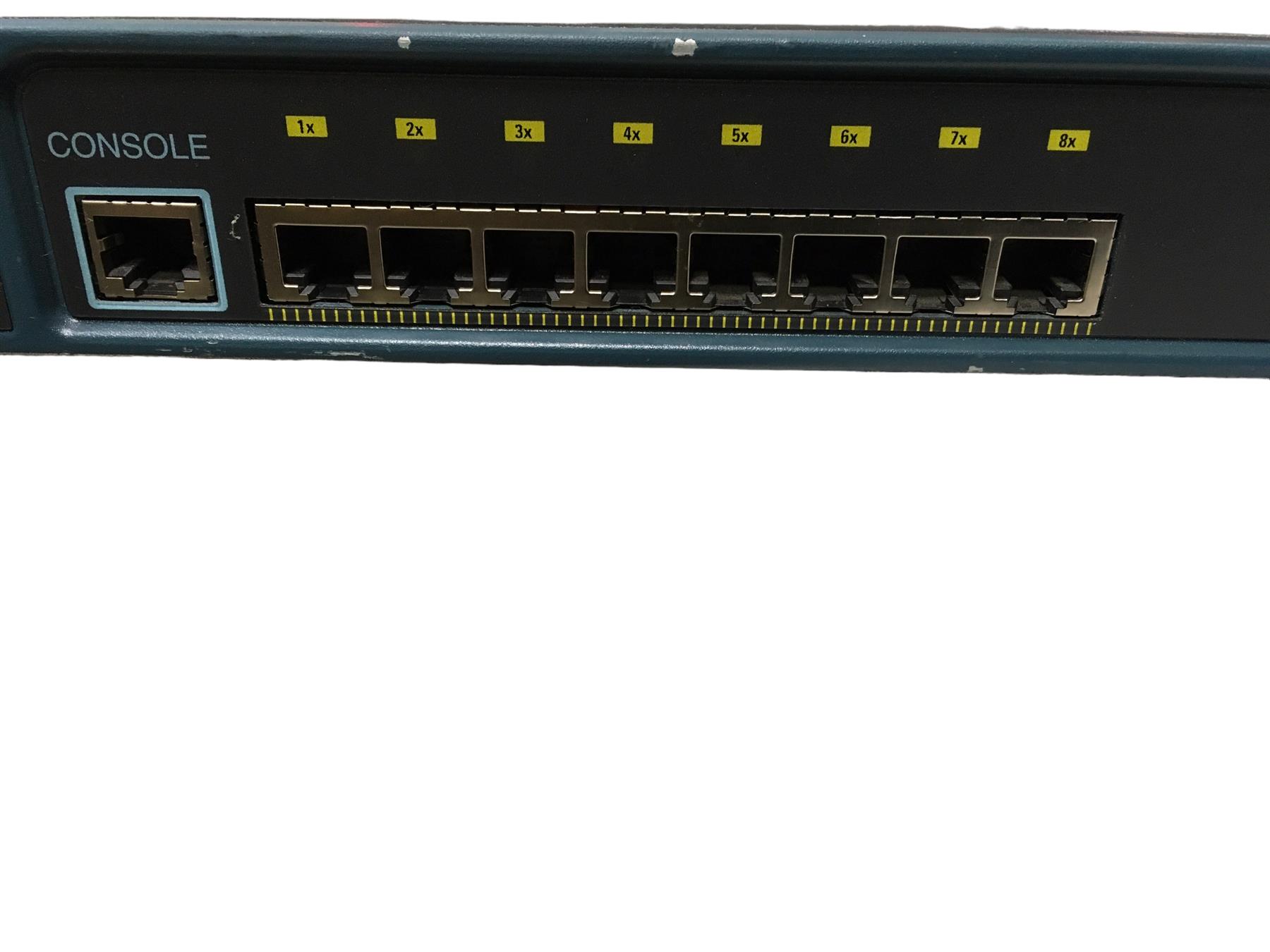Cisco Console Catalyst 2960 Series Switch WS-C2960-8TC-L 8 RJ45