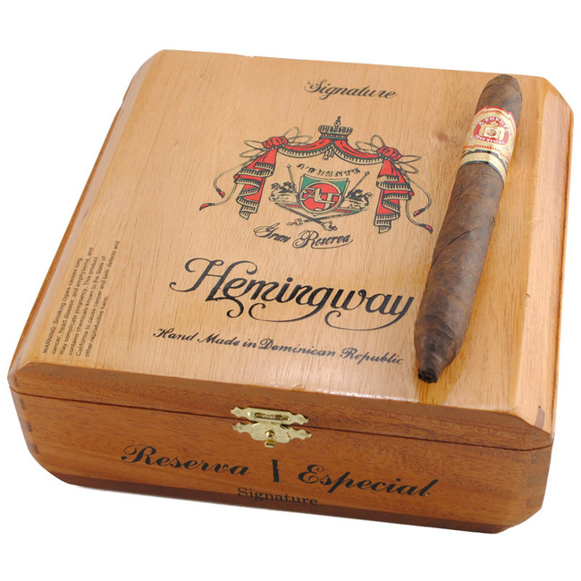 Arturo Fuente Hemingway Signature | Atlantic Cigar Company