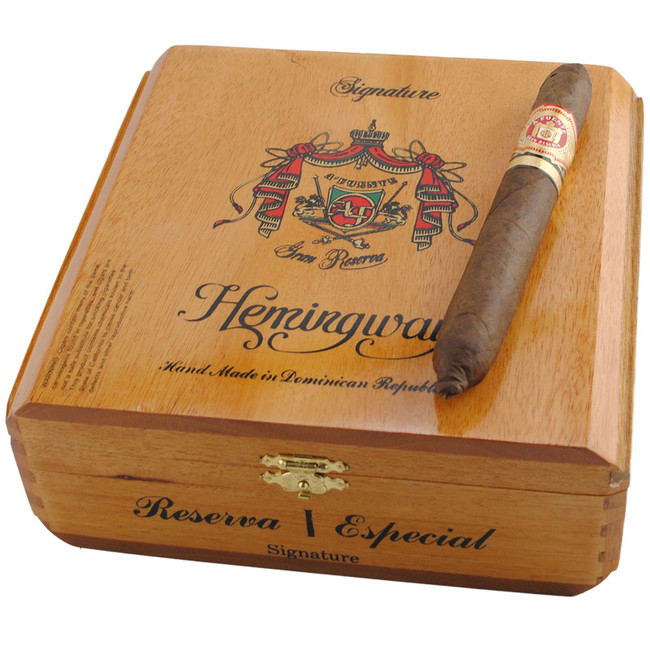 Arturo Fuente Hemingway Signature | Atlantic Cigar Company