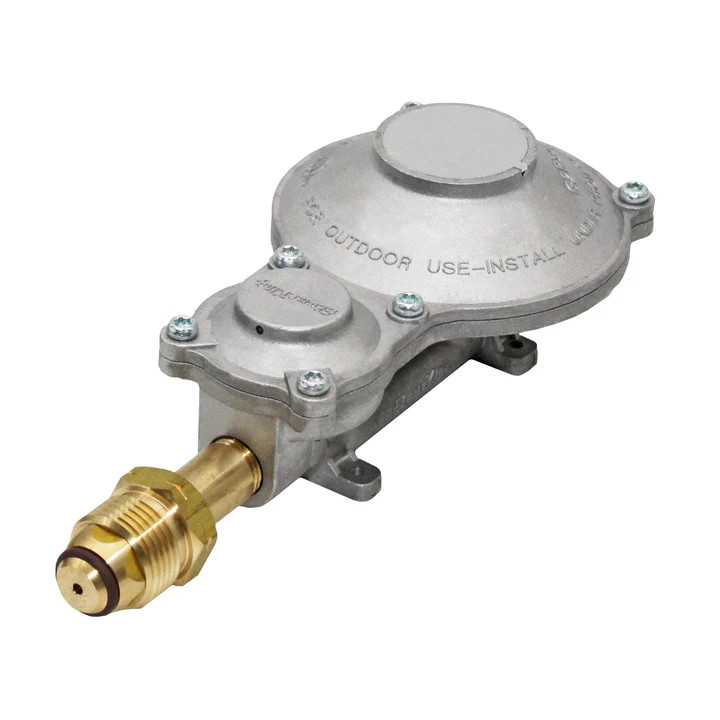 Flame King 2-stage regulator with POL 300,000 BTU - propanegear
