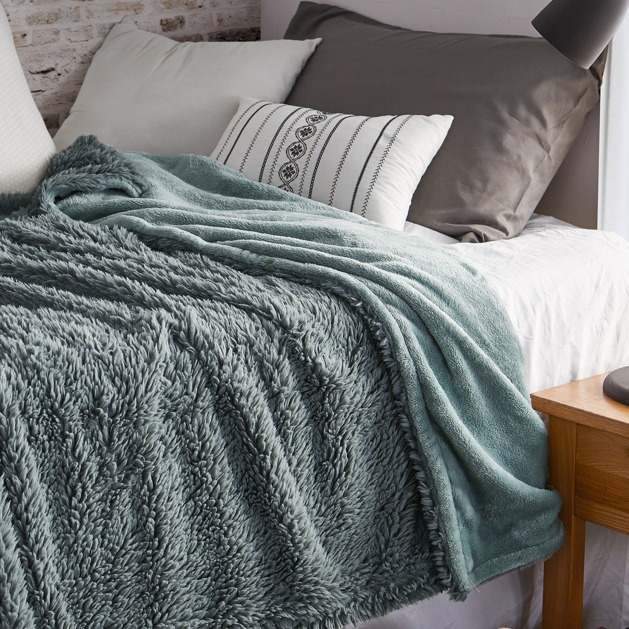 Puts This To Sleep - Coma Inducer Blanket - Emerald Gray