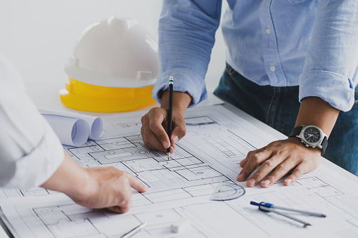What is the difference between Autodesk AutoCAD and Revit? - MotionMedia