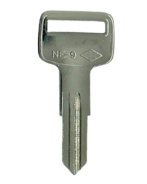 Major Mfg 5002-1-9W OCTOPOD, Slider Lock 9" White Less Cylinder