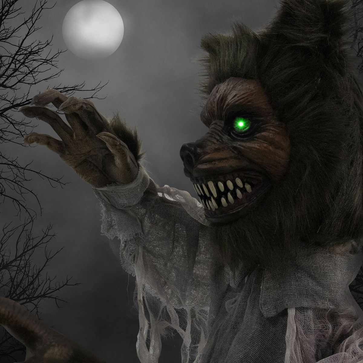 Haunted Hill Farm Animatronic Groundbreaker Werewolf with Lights and ...