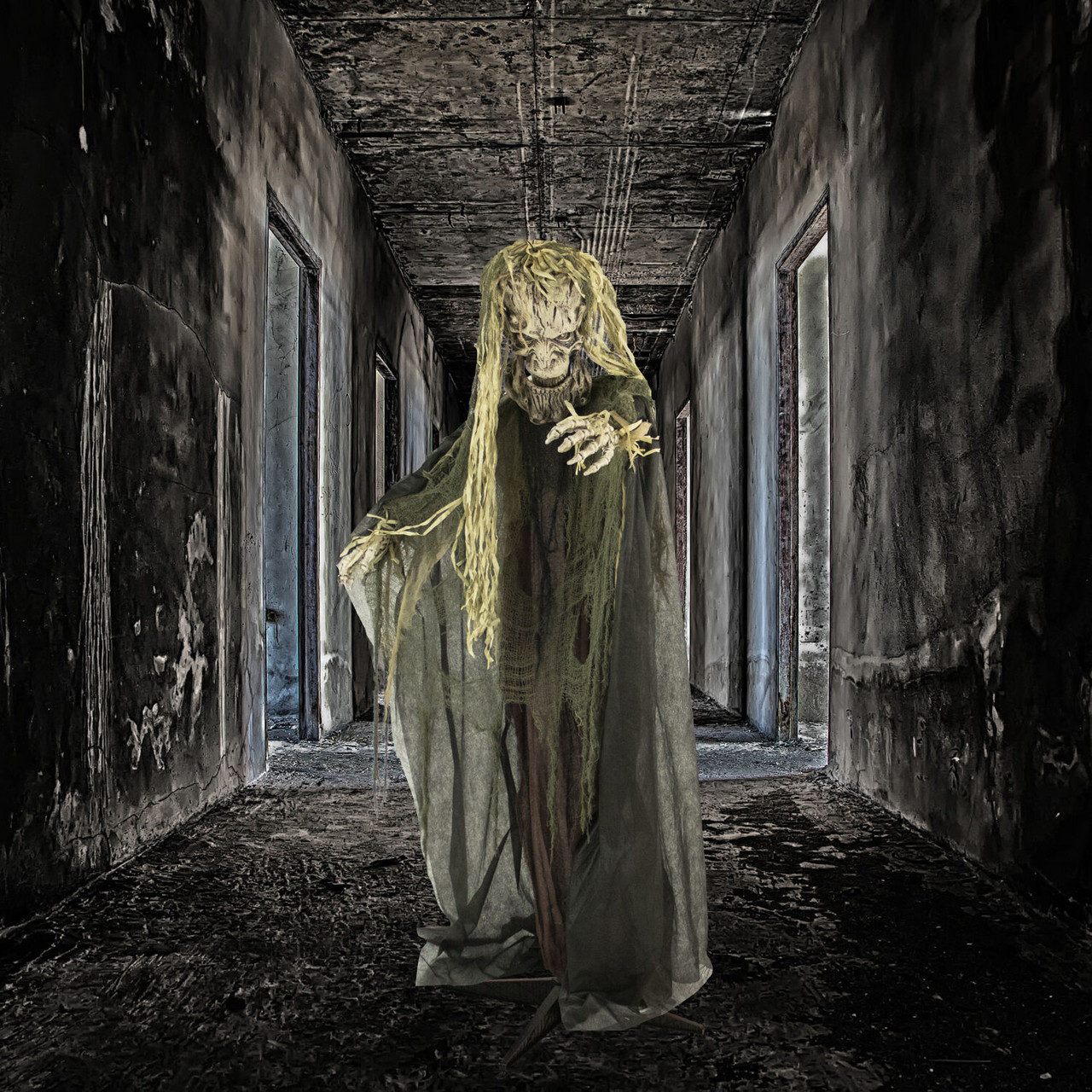 Haunted Hill Farm Life-Size Animatronic Tree Man, Indoor/Outdoor ...